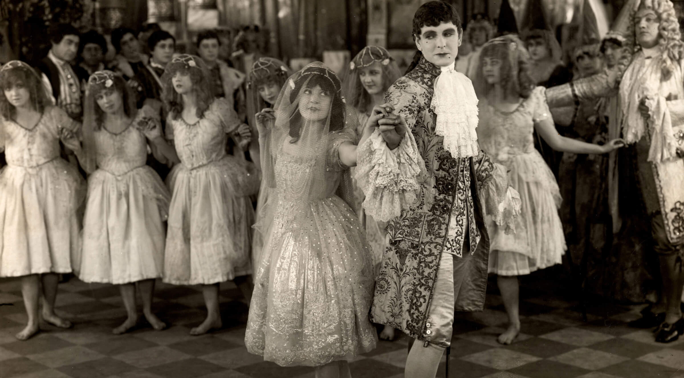 Snow-White – The Park Theatre